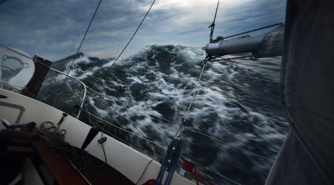 The Essential Guide to VHF Emergency Communications – Revolve Tec USA